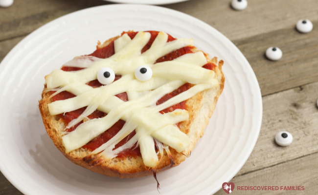 Mummy Pizza: A Fast and Easy Halloween Treat You'll Love | Rediscovered ...