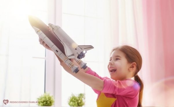 Top 20 Stem Space Activities Your Kids Will Love | Rediscovered Families