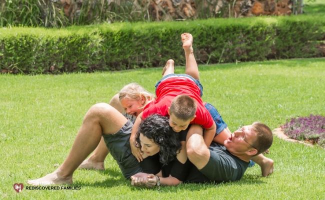 26 Best Ways of Spending Time with Family Right Now