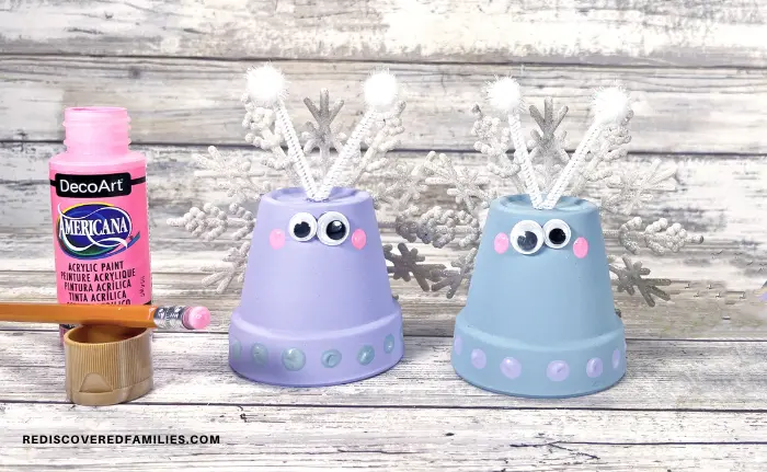 Simple Terracotta Pot Winter Bugs Craft | Rediscovered Families