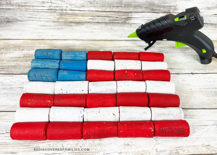 Easy American Flag Craft For Kids | Rediscovered Families