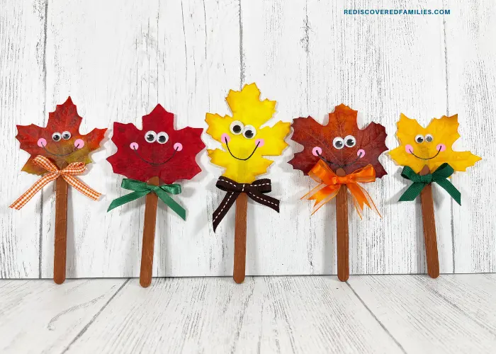 DIY Leaf Puppets: A Fun Fall Activity | Rediscovered Families