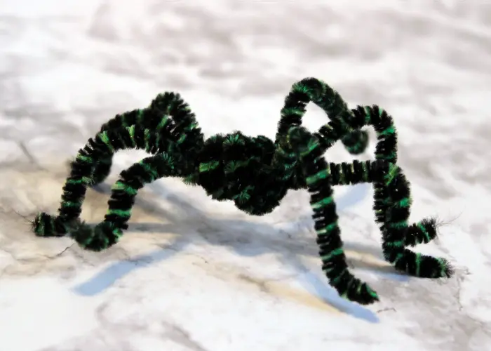 Pipe Cleaner Spiders: Quick and Easy Halloween Fun | Rediscovered Families