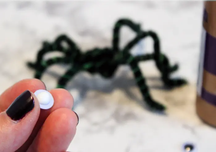Pipe Cleaner Spiders: Quick and Easy Halloween Fun | Rediscovered Families