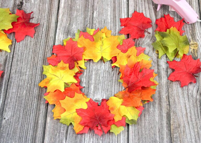 Simple Fall Wreath Craft For Kids To Make | Rediscovered Families