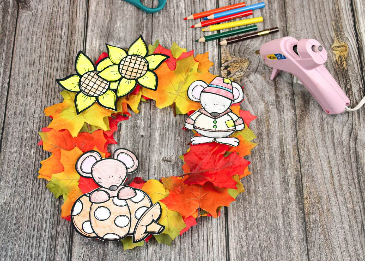Simple Fall Wreath Craft For Kids To Make | Rediscovered Families