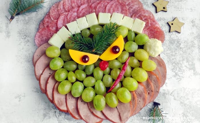Fun Grinch Charcuterie Board For Kids | Rediscovered Families