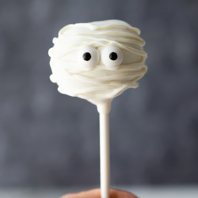 16 Easy Halloween Cake Pops Anyone Can Make | Rediscovered Families
